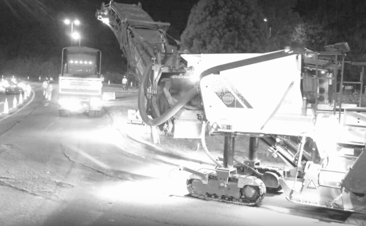 VIDEO: Watch Scilly Isles roundabout get a new road surface – in less ...
